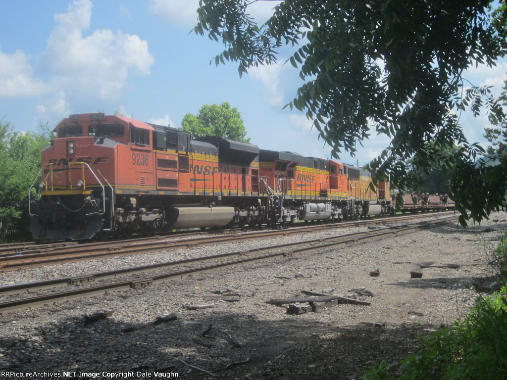 BNSF 9236
